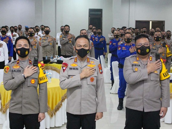 Dalam Kunjungan Kerjanya, Kapolda Kep. Babel Berikan Arahan Kepada ... Dalam Kunjungan Kerjanya, Kapolda Kep. Babel Berikan Arahan Kepada ...