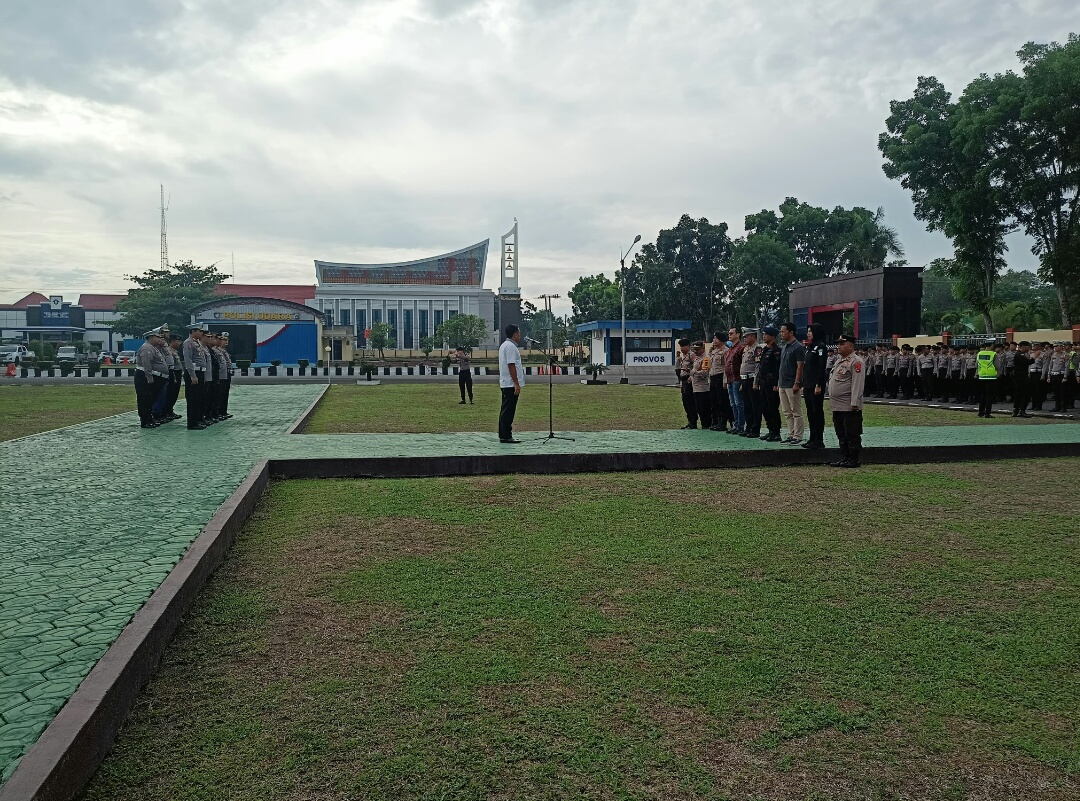 Kasubsatgas Intelkam Pimpin Apel Pagi Personel Operasi Mantap Brata Menumbing 2023-2024 ...