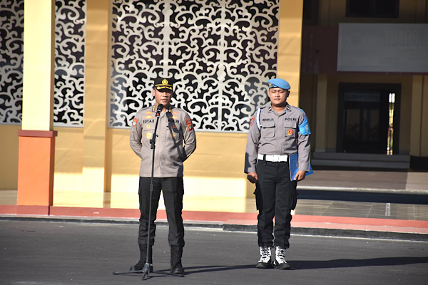 Arahan Karo Rena Dalam Apel pagi Personel Polda Kep. Babel - Tribratanews Polda Babel