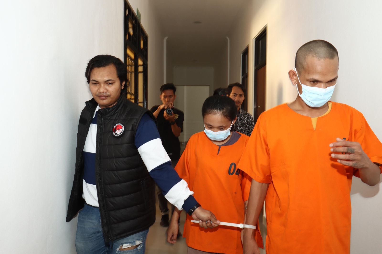 Sat Resnarkoba Polres Belitung Amankan Sejoli Usai Kedapatan Narkoba - Tribratanews Polda Babel